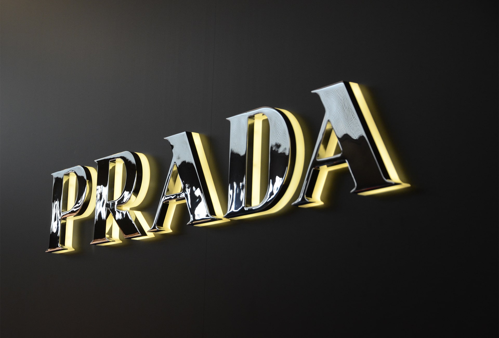 Custom backlit signs with perfect LED halo effect and 3D metal signs shell