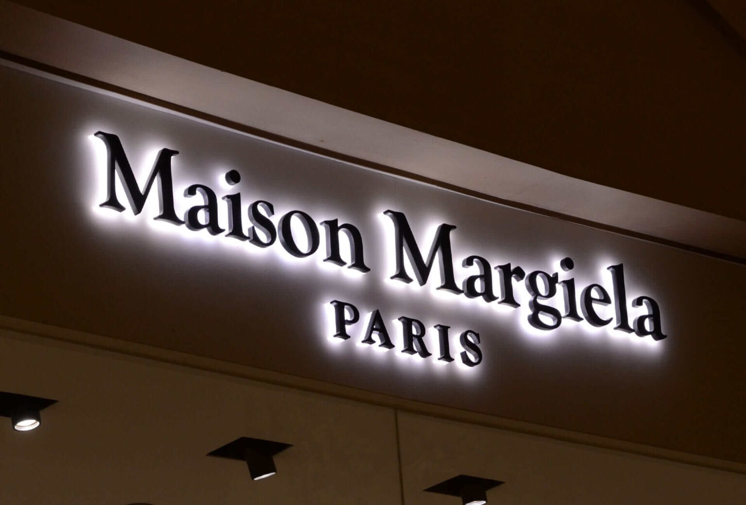 Backlit Channel Letters | LedBacklitSigns.Com